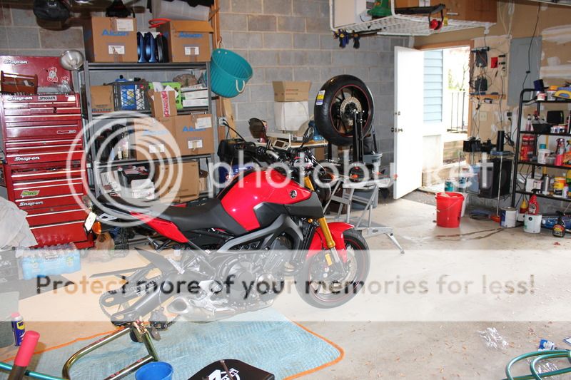 Changing Tires by hand. | Yamaha FZ-09 Forum