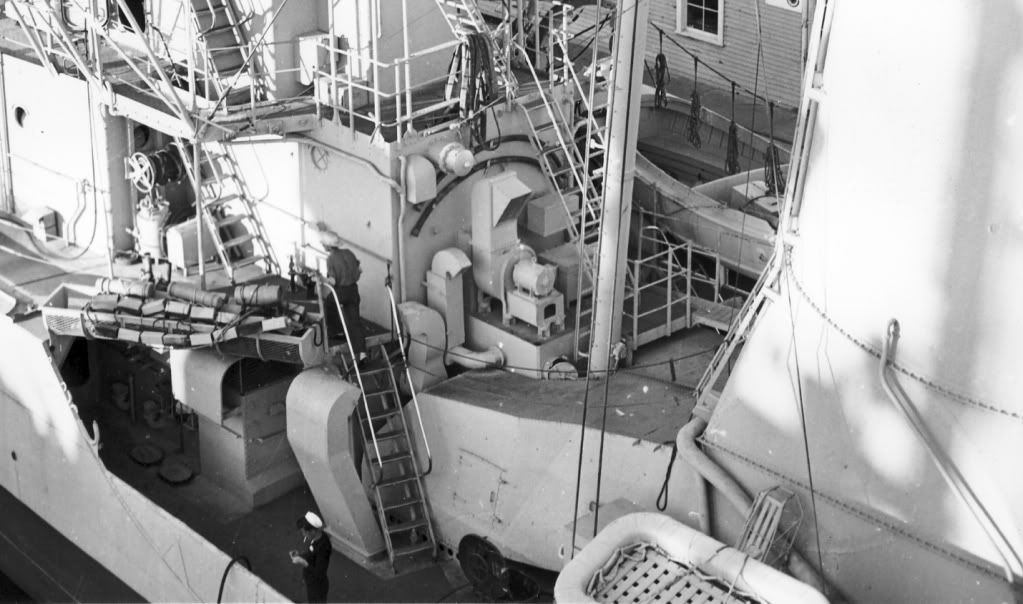 The Ship Model Forum • View topic - Calling all USN 1,500 tonner class ...